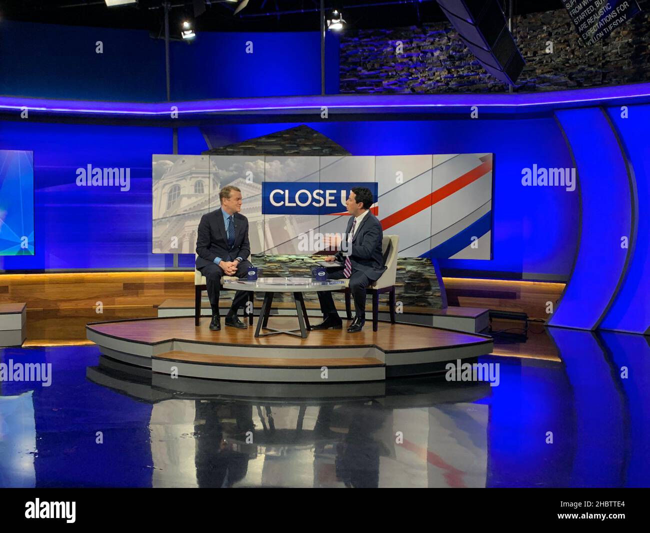 Wmur tv interview hi-res stock photography and images - Alamy