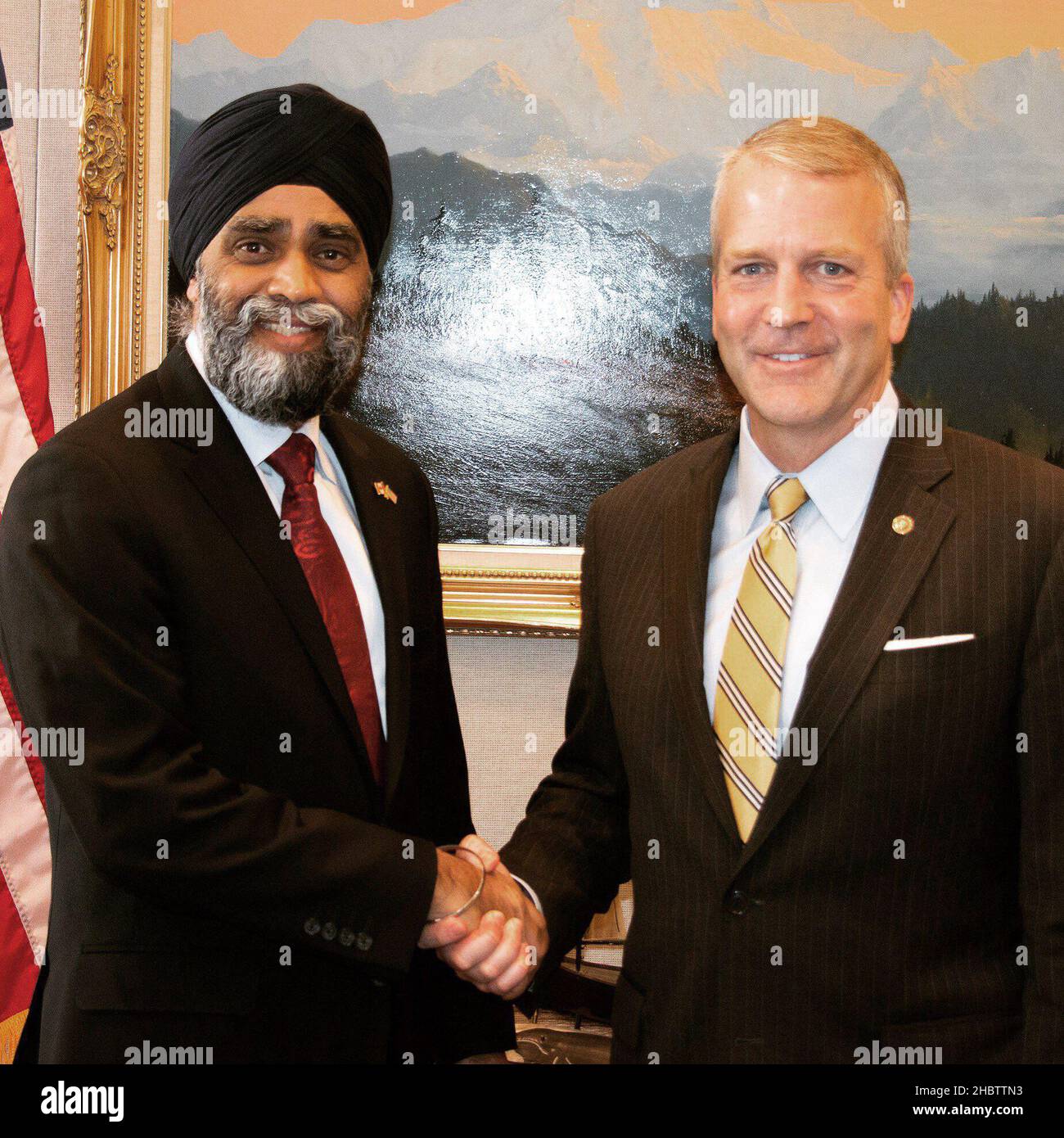 Senator dan sullivan hi-res stock photography and images - Alamy