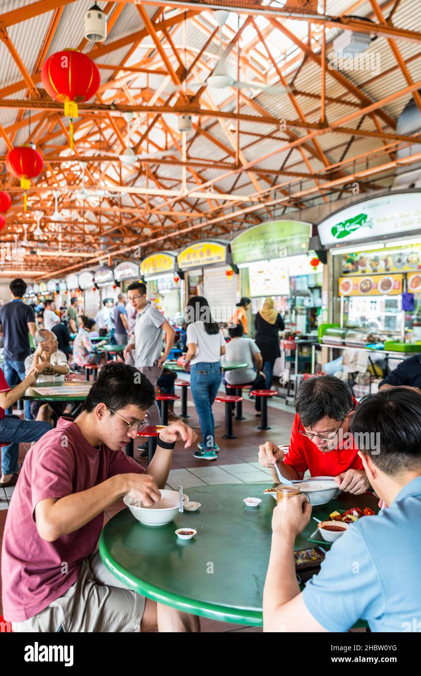 Maxwell Hawker Centre, Singapore Stock Photo - Alamy