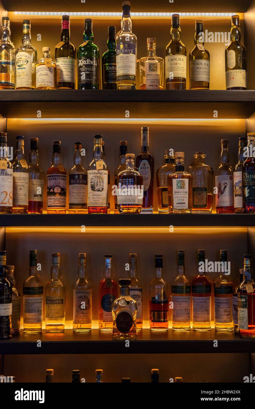 Writers Bar, Raffles Hotel, Singapore Stock Photo - Alamy