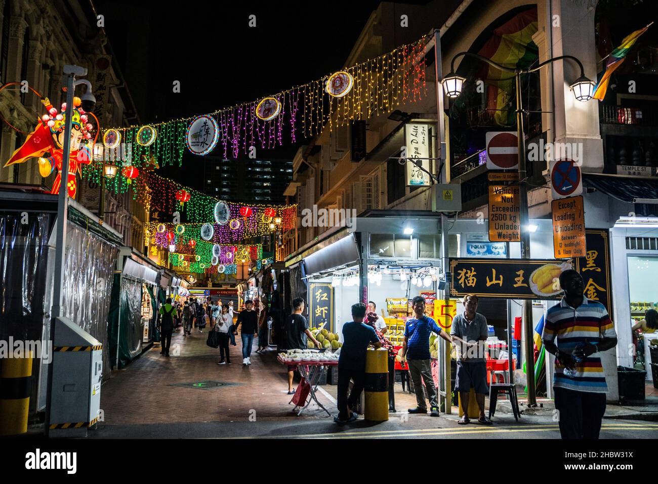 Chinatown at night with Chinese New Year decorations, Singapore Stock ...