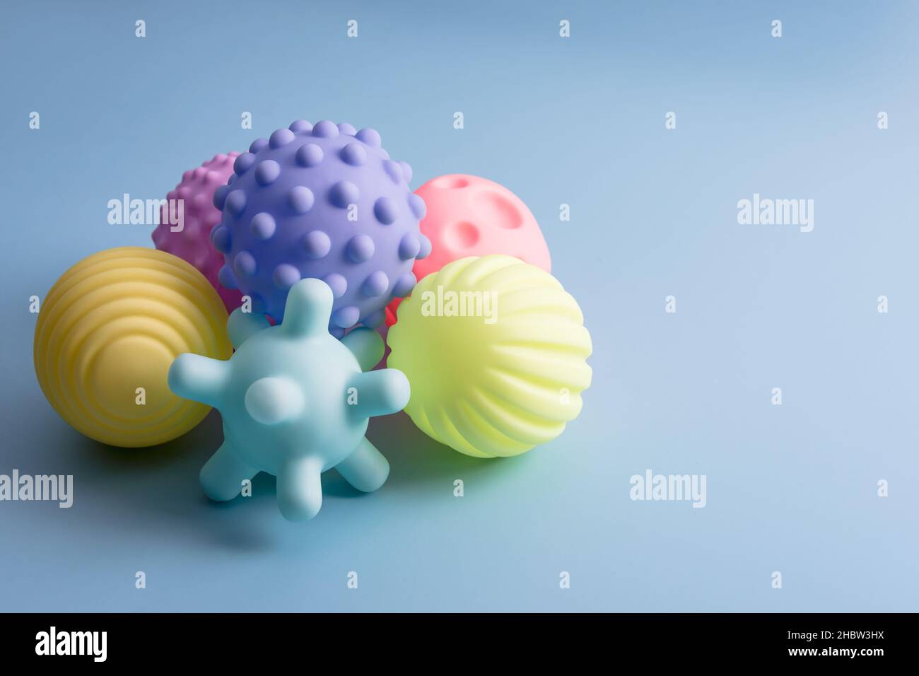 Sensory balls for kids, textured plastic multi ball set for babies and ...