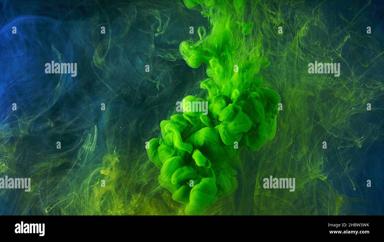 Green paint splash in slow hi-res stock photography and images - Alamy