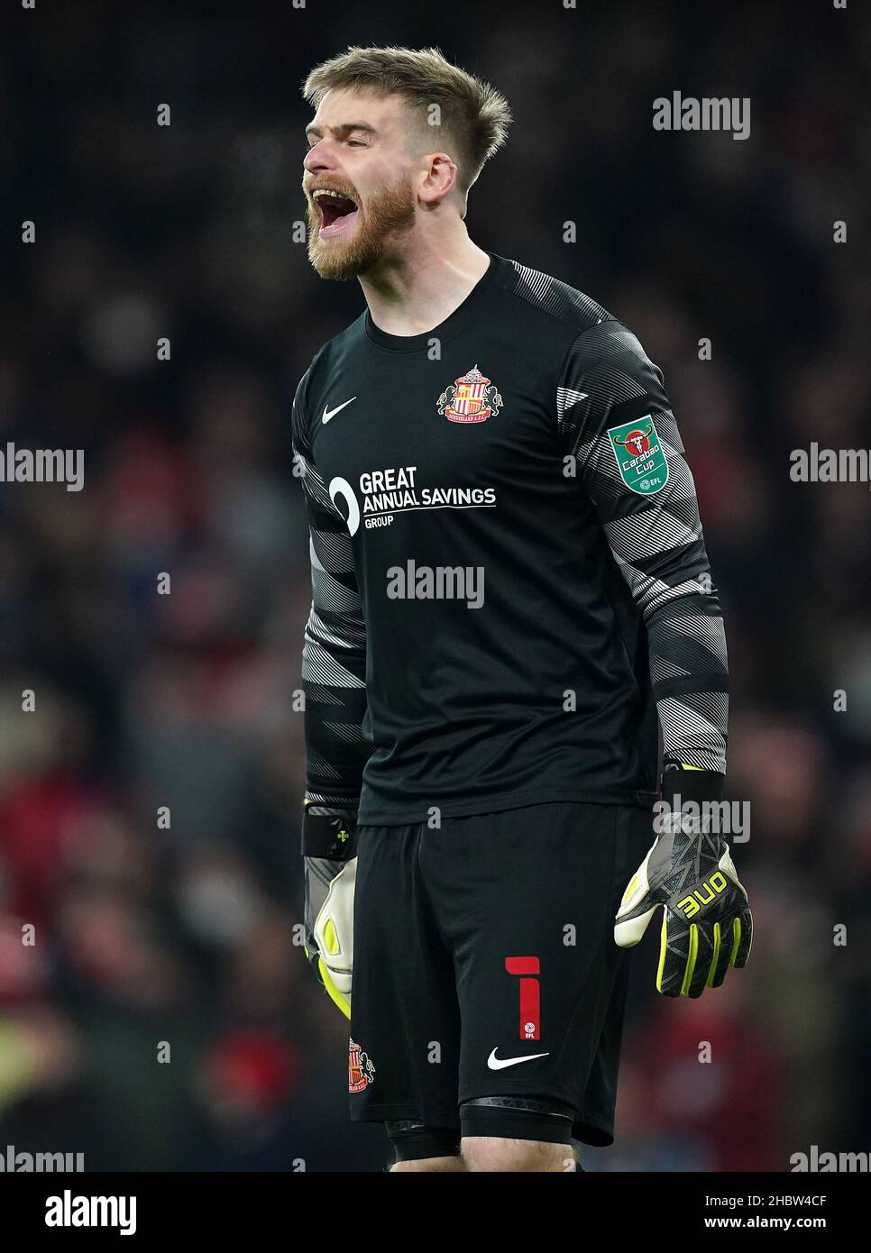 Sunderland goalkeeper Lee Burge instructs his team-mates during the ...