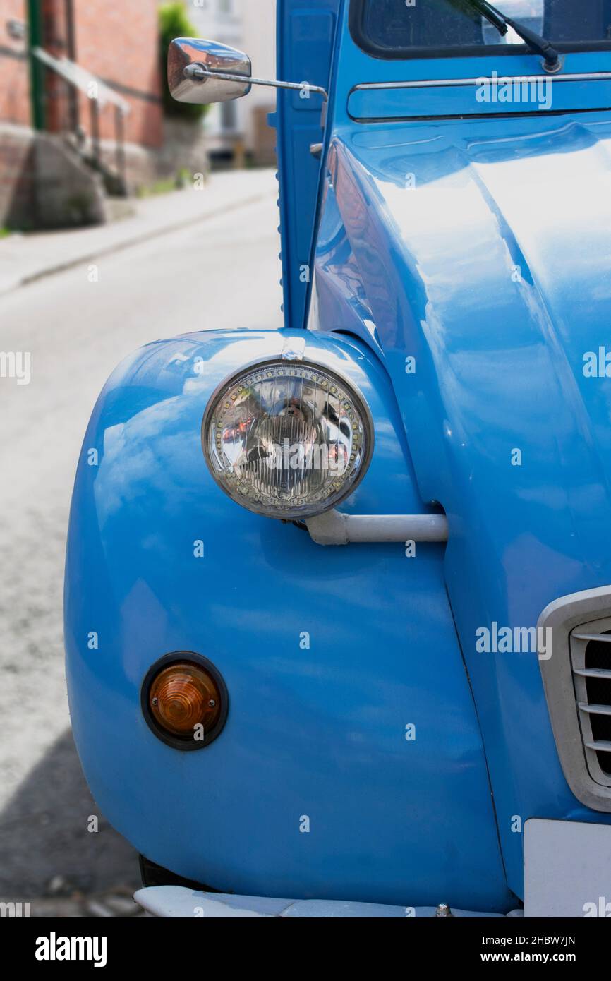 Close up element of a bright blue vintage car Stock Photo - Alamy