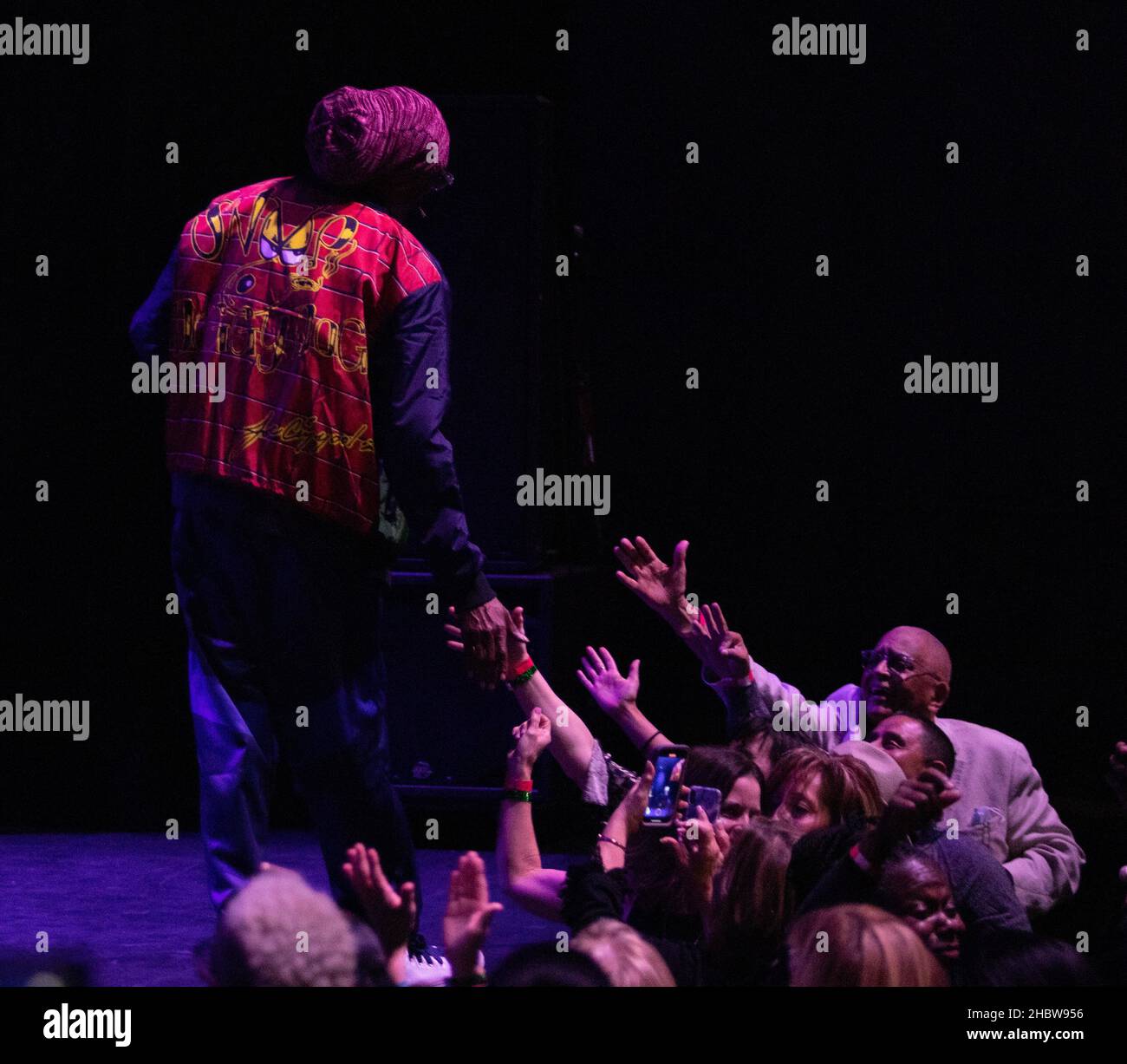 October 22, 2021: Snoop Dogg interacts with fans during Snoop Dogg's ...