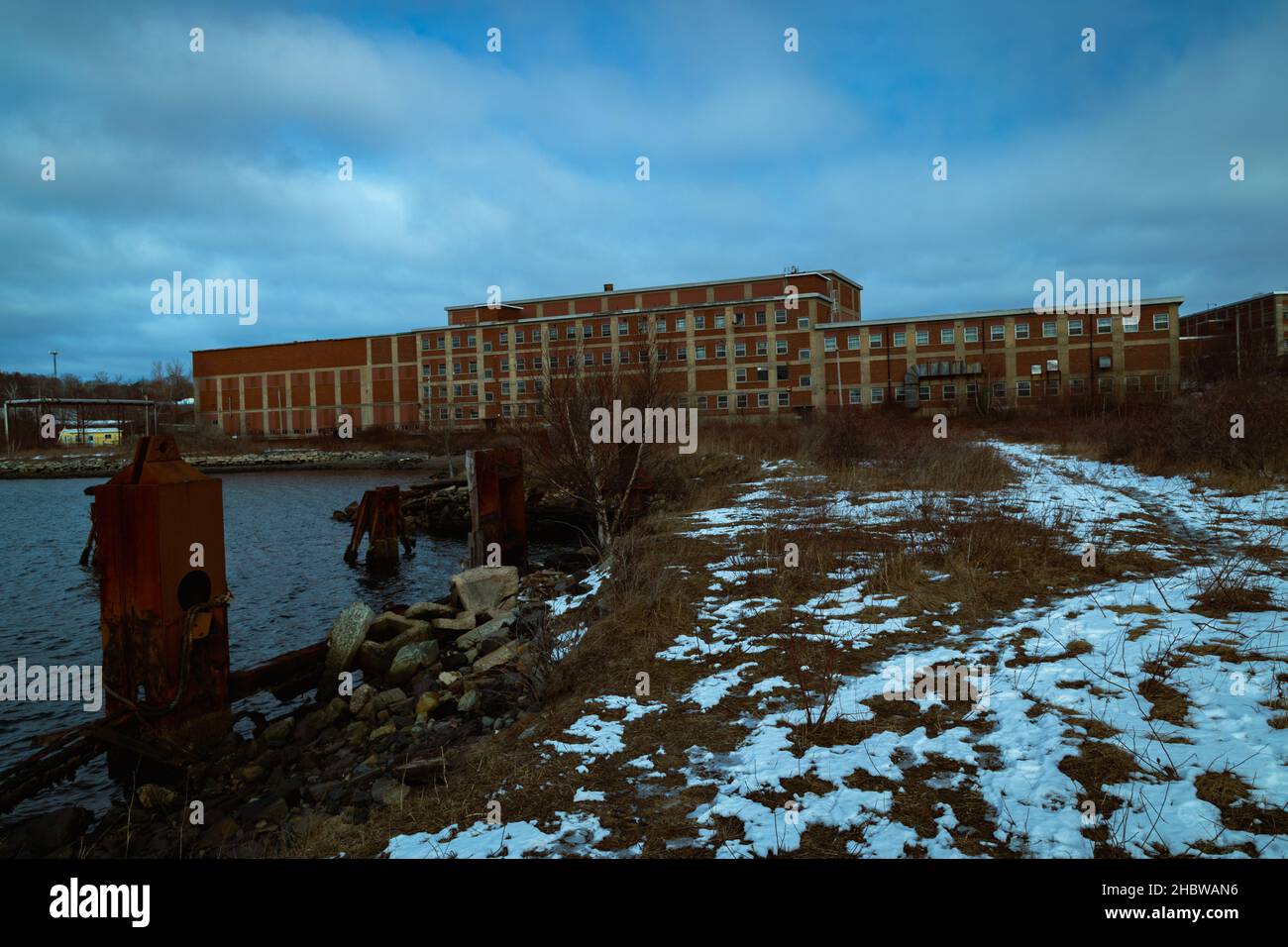 Abandoned looking building in the CFB Halifax Naval Annex Dockyard ...