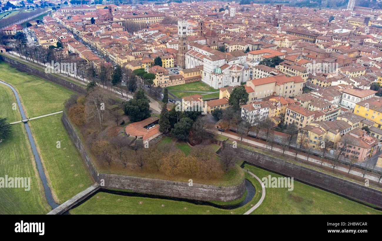 Lucca wall aerial hi-res stock photography and images - Alamy
