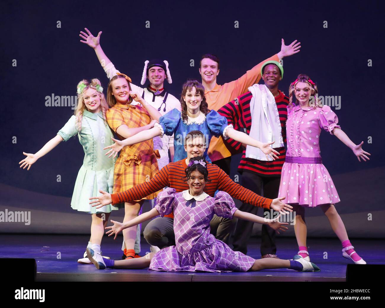 New York, United States. 21st Dec, 2021. Cast members D'Marreon ...