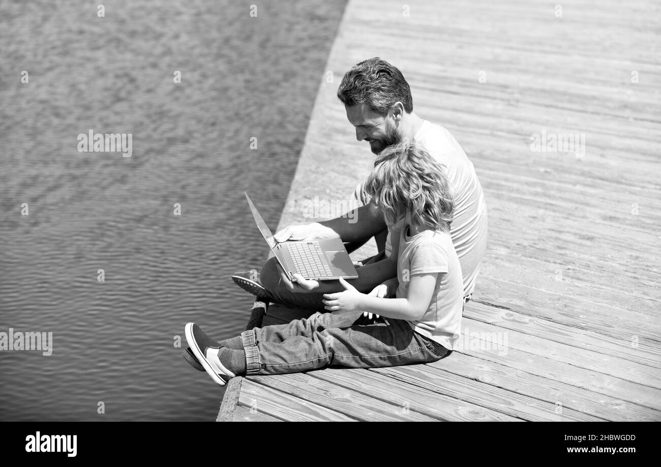 E learning surfing Black and White Stock Photos & Images - Alamy