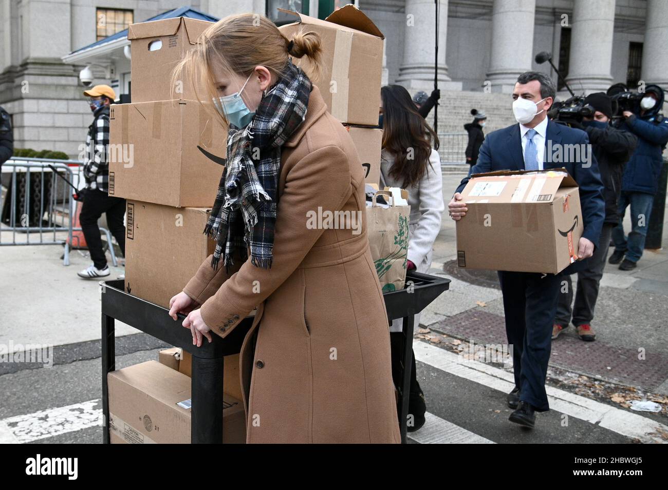 New York, USA. 21st Dec, 2021. Defense counsel Christian Everdell ...