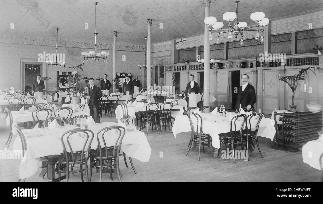 Restaurant and Staff in Oregon in the 1920s, including cooks, owner and ...