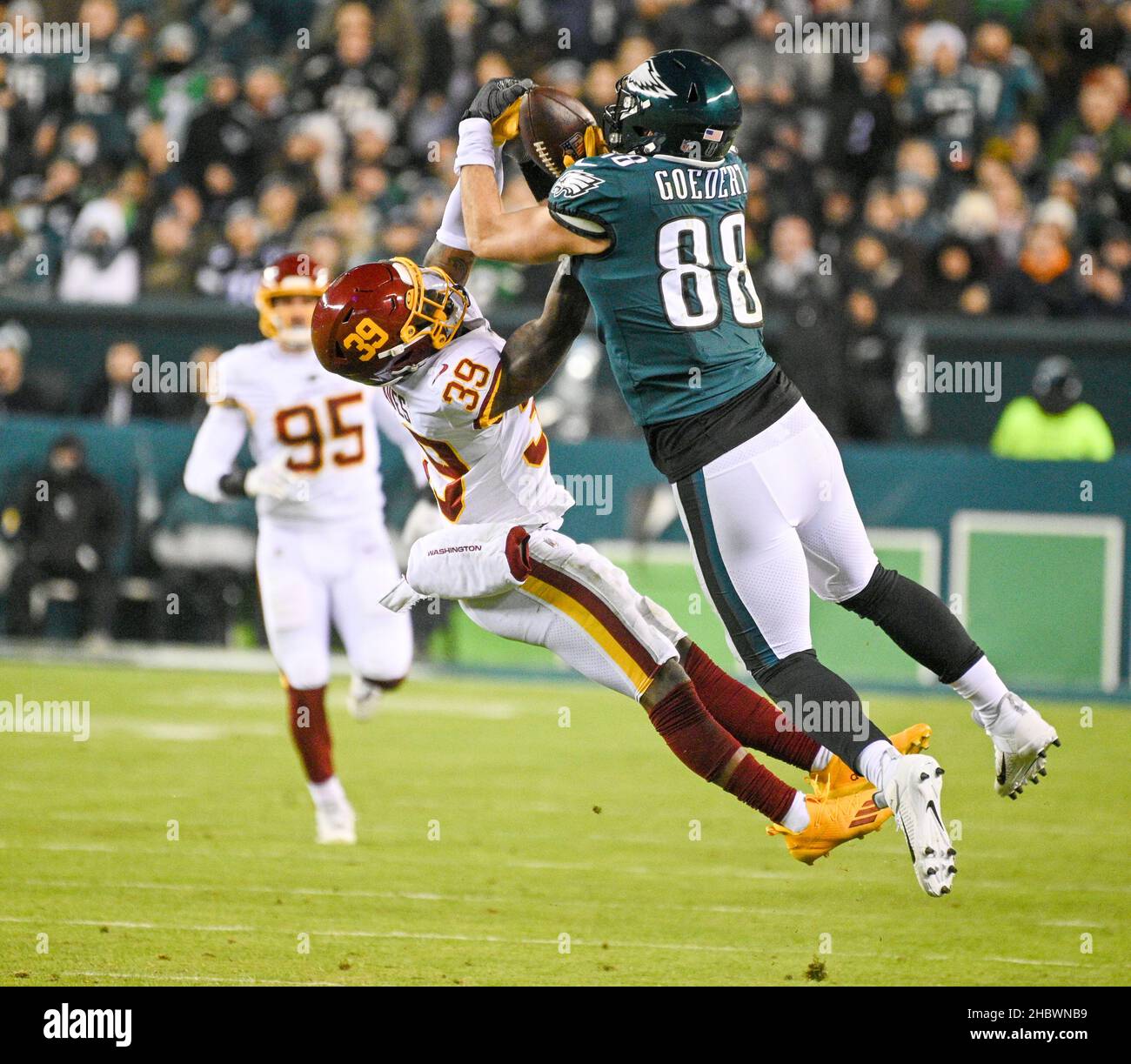 Eagles football hi-res stock photography and images - Alamy