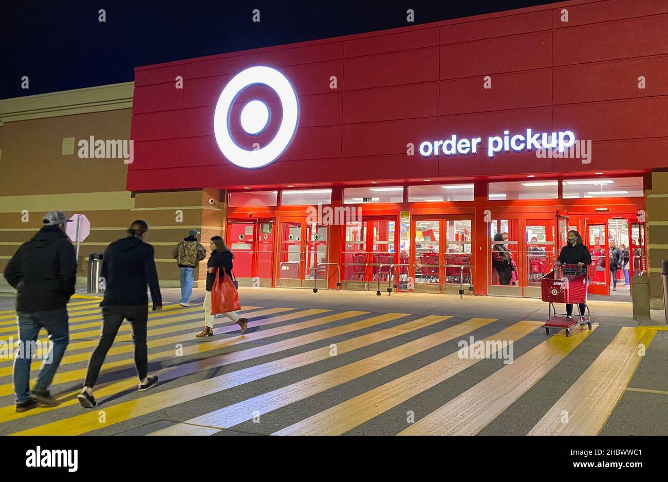 Racine, Wisconsin, USA. 21st Dec, 2021. The Target store in Racine ...