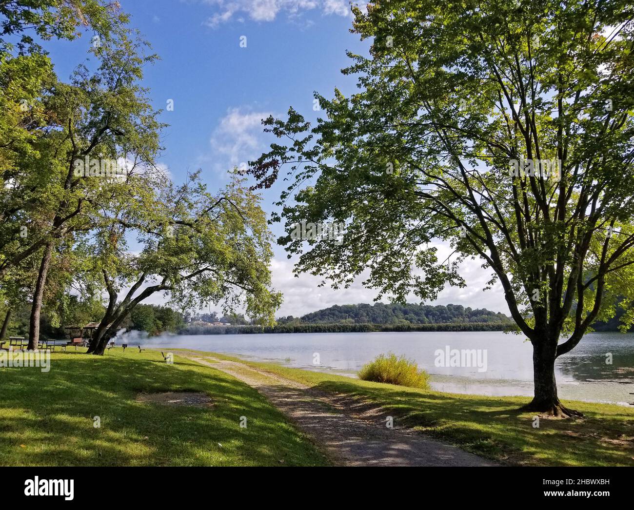 Scenic views of lake and landscape at Round Valley recreational area ...
