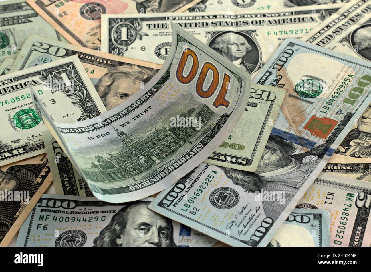 Curled banknotes hi-res stock photography and images - Alamy