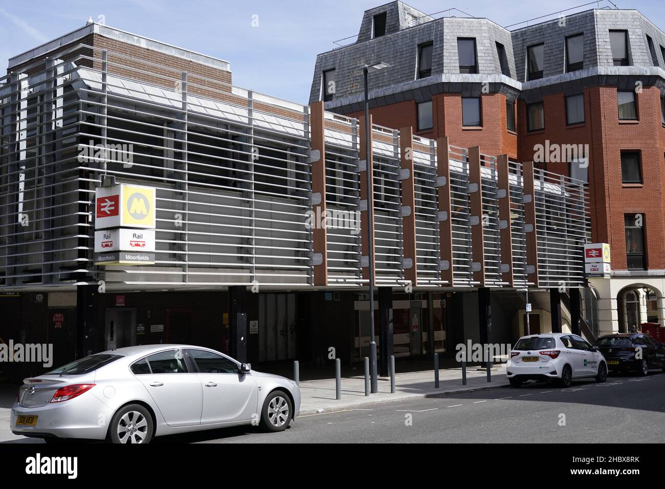 Moorfields railway station hi-res stock photography and images - Alamy