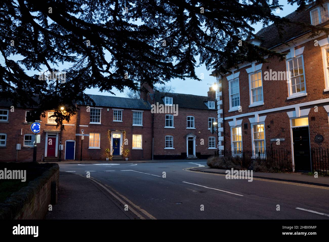 Barford village at dusk in winter, Warwickshire, England, UK Stock ...