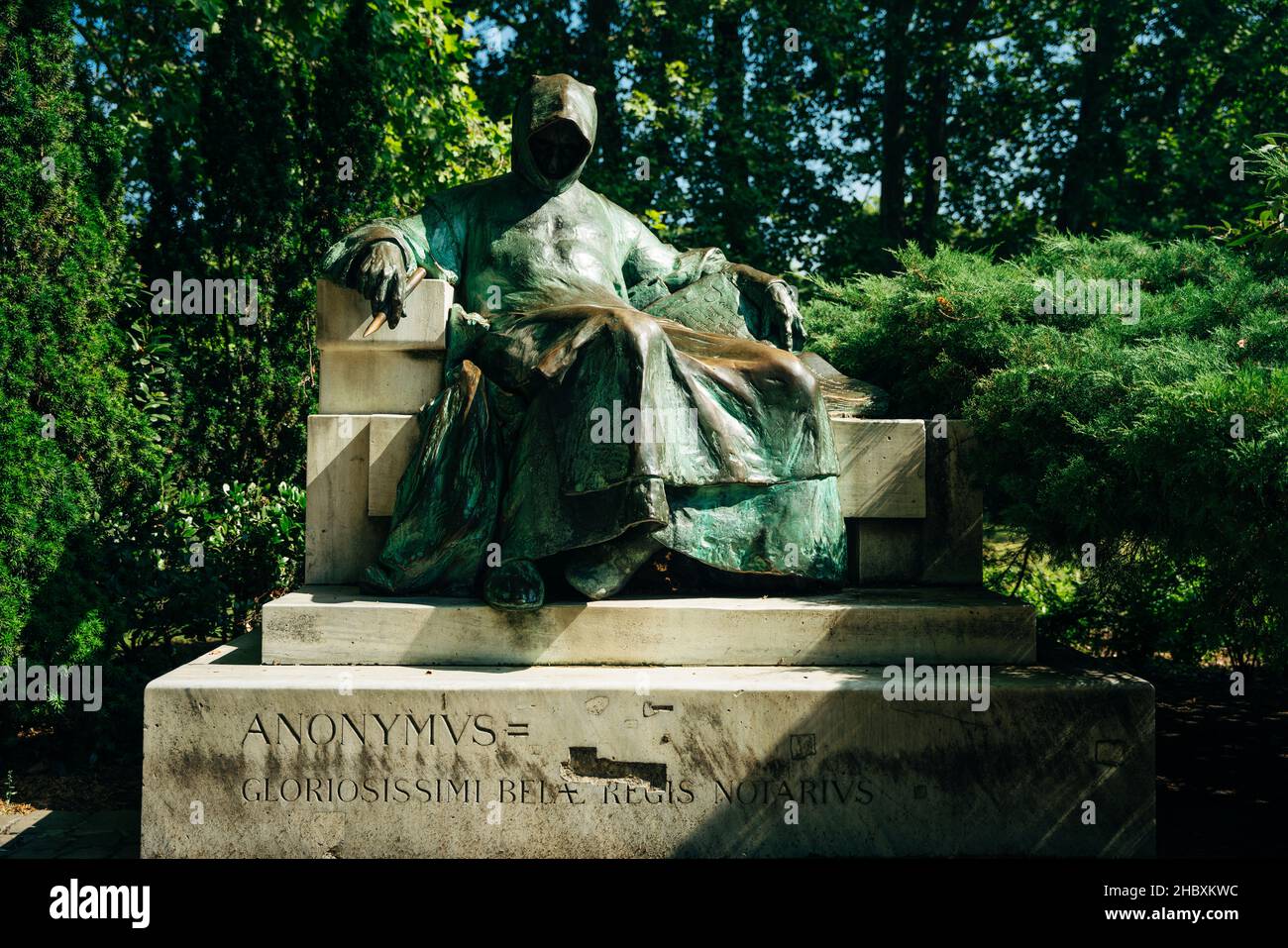 Statue of anonymus hi-res stock photography and images - Alamy