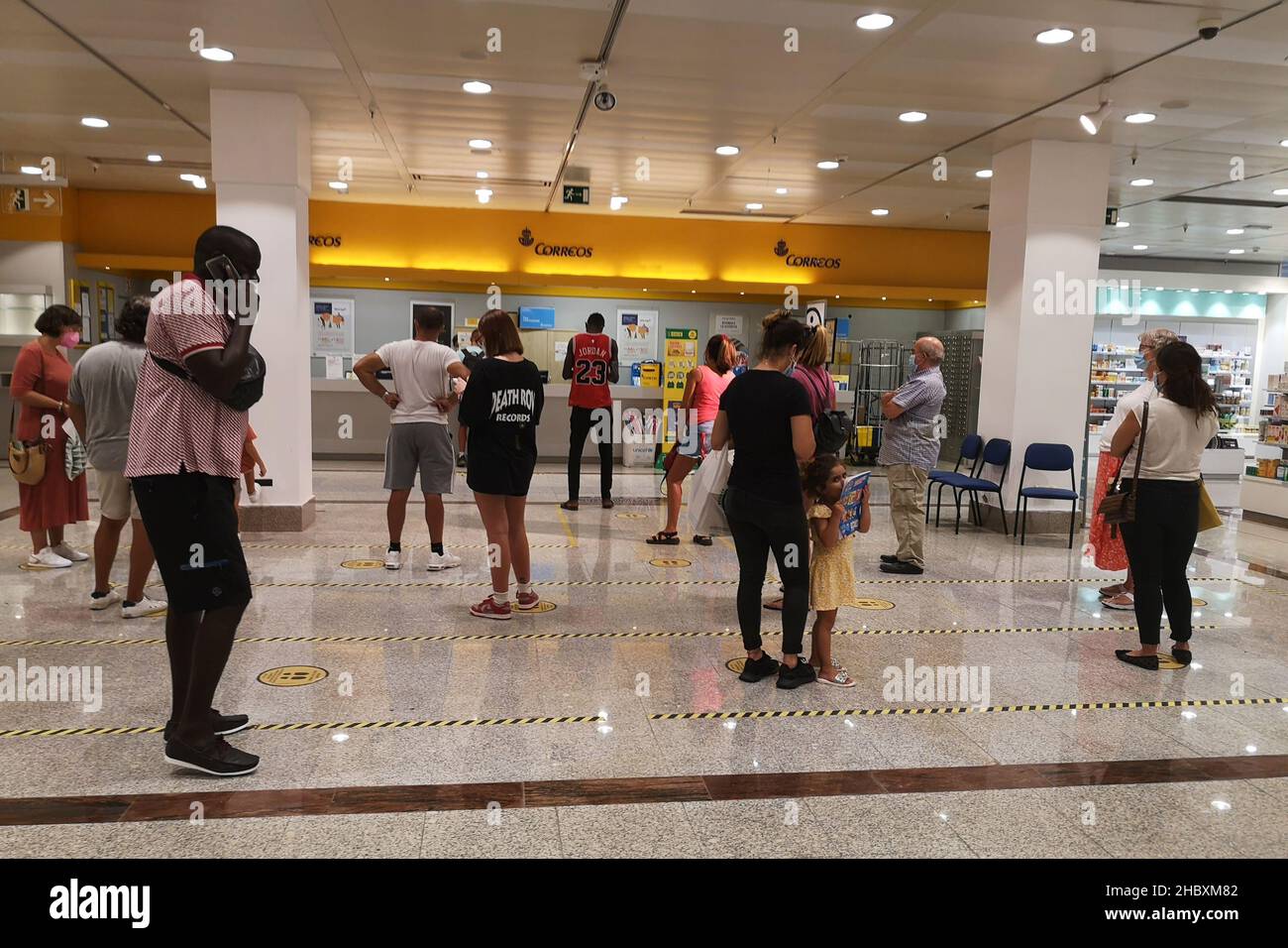 Spain postal service correos hi-res stock photography and images - Alamy