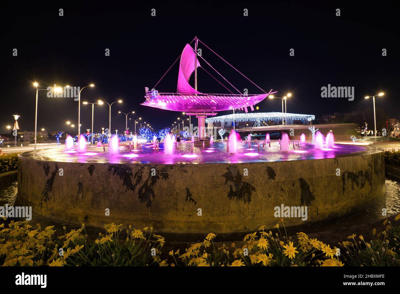 Volos, Greece, fountain with the mythical ship Argo Stock Photo - Alamy