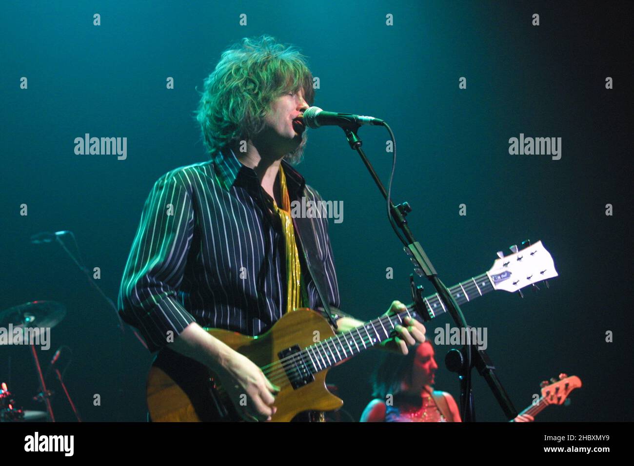 Waterboys Concert - 2/11/2001 - Brixton Academy, London. Lead singer ...