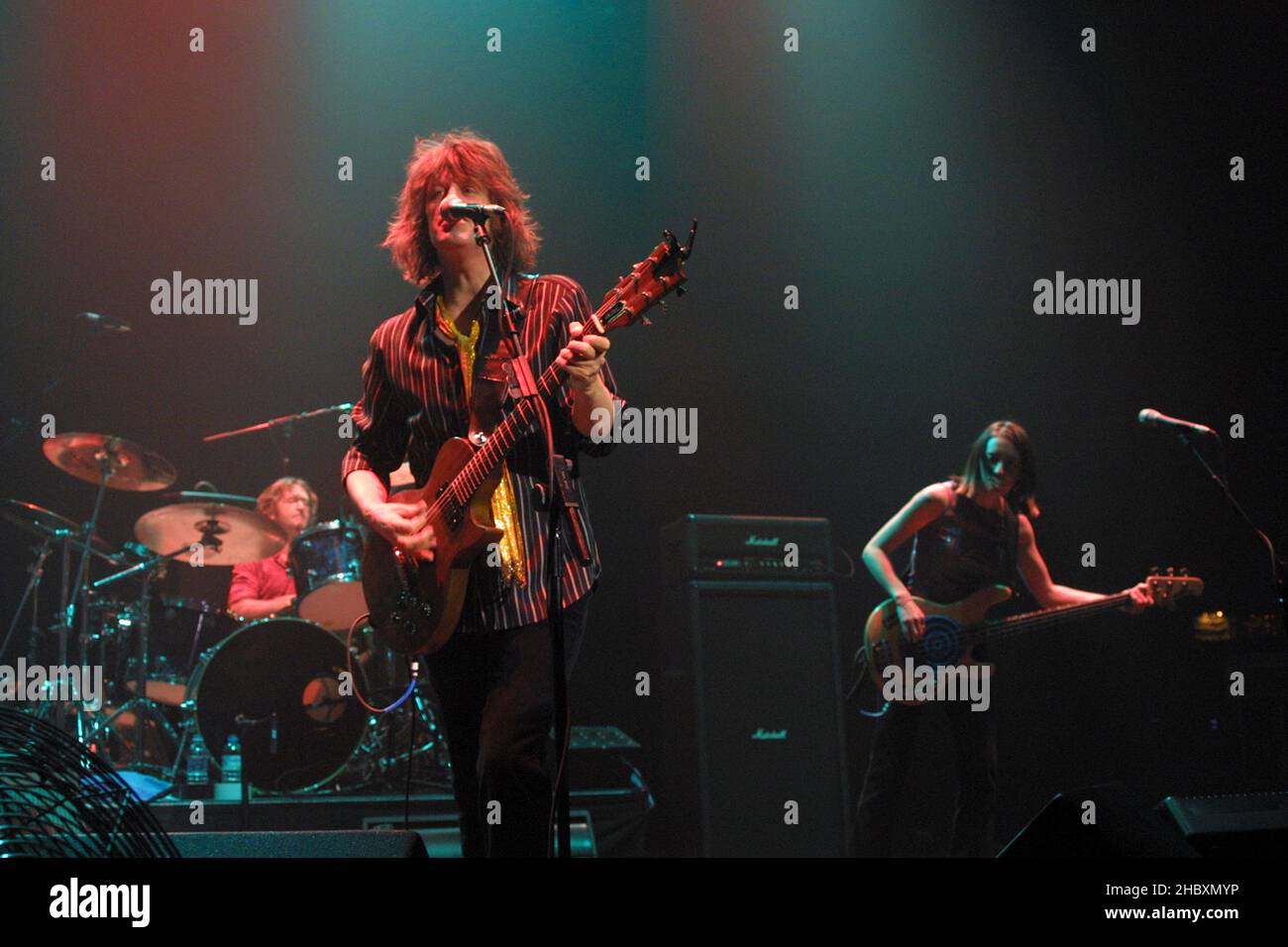 Waterboys Concert - 2/11/2001 - Brixton Academy, London. Lead singer ...