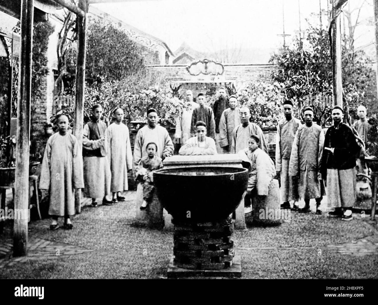 Garden Part, China, early 1900s Stock Photo - Alamy