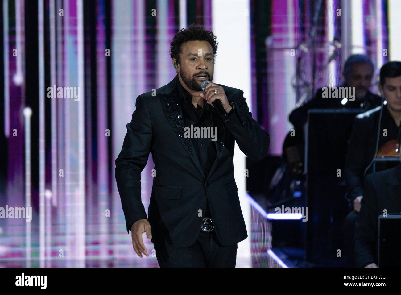 Shaggy singer hi-res stock photography and images - Alamy