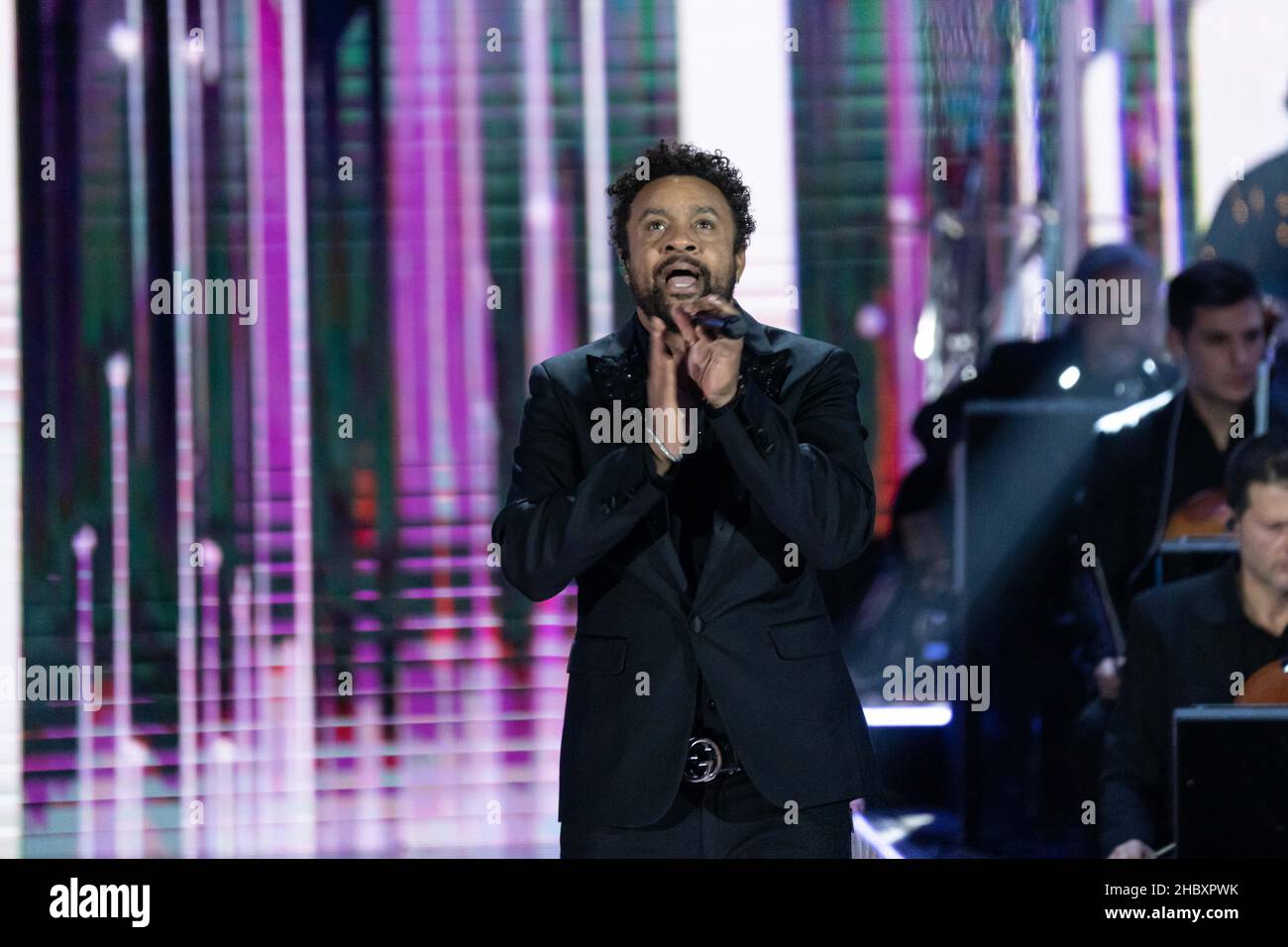 Shaggy sing hi-res stock photography and images - Alamy