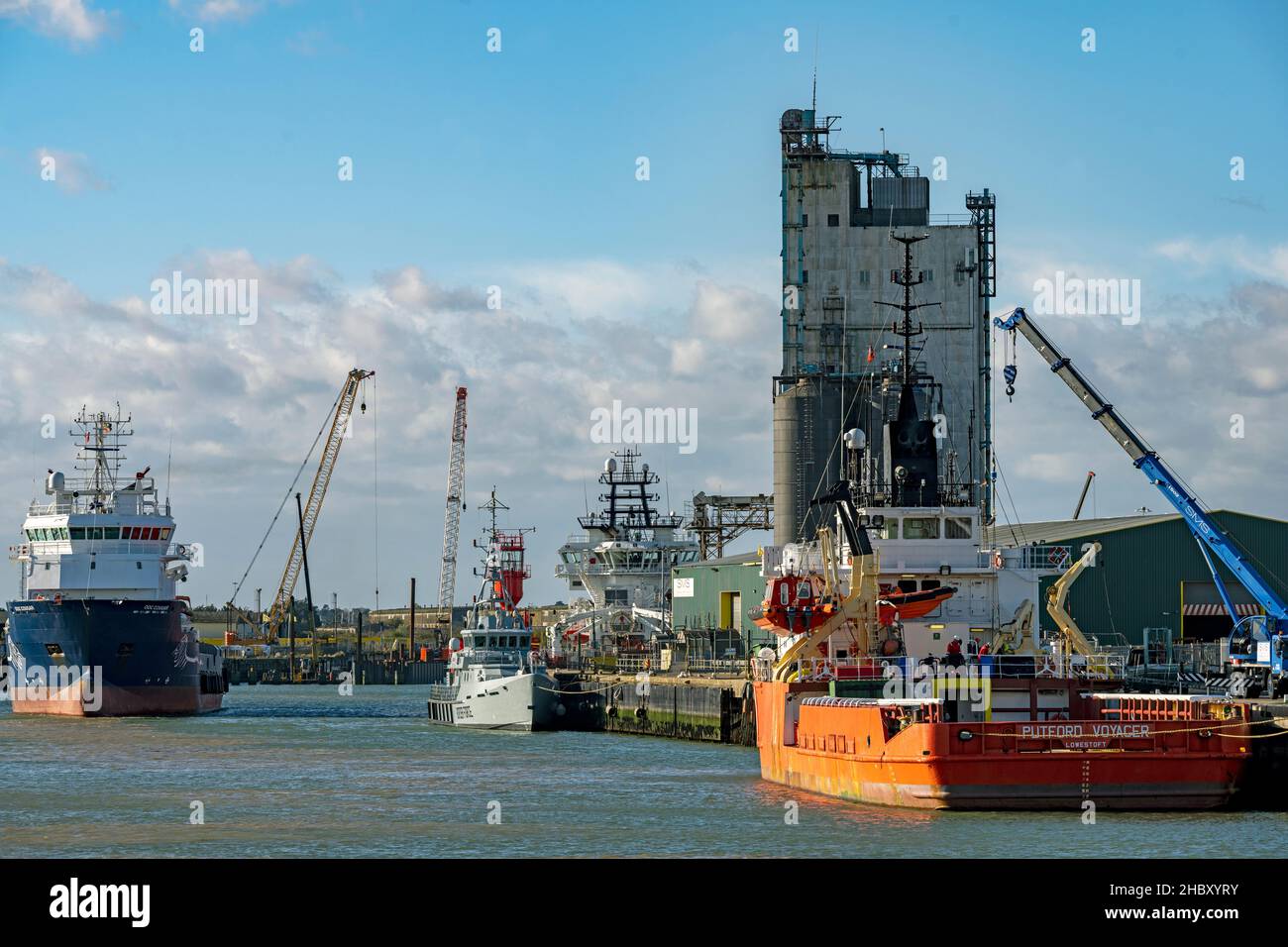 Associated british ports hi-res stock photography and images - Alamy