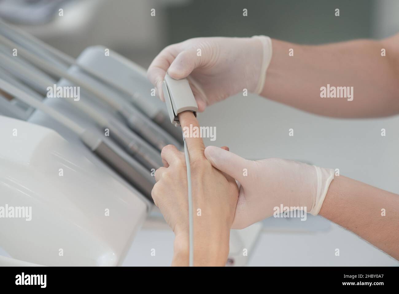 Pulsometer hi-res stock photography and images - Alamy