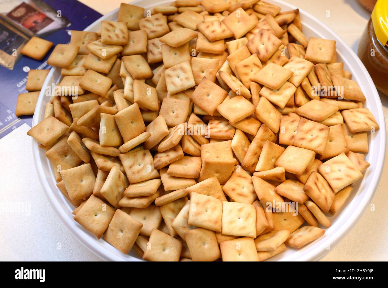 Baked crackers hi-res stock photography and images - Alamy
