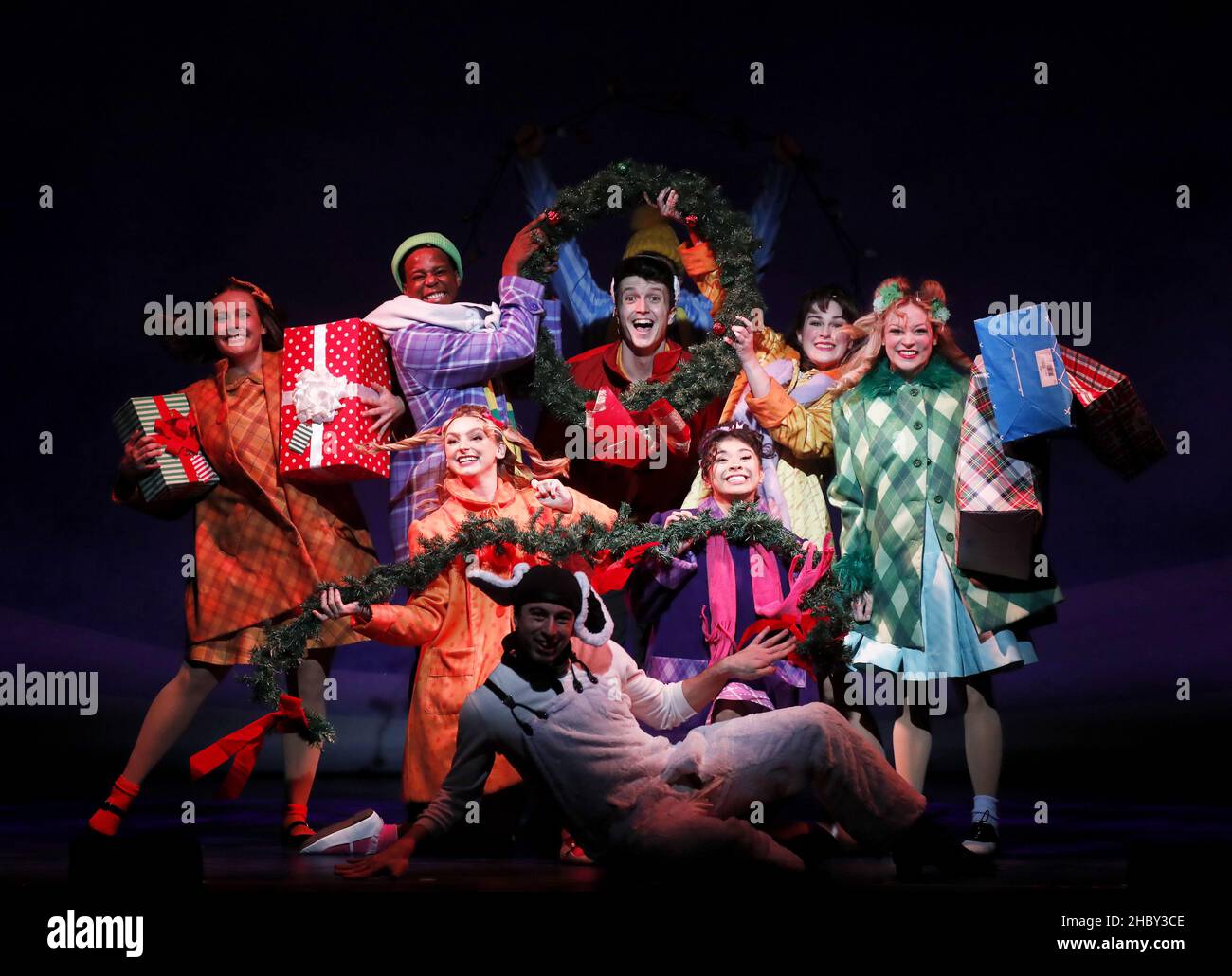 New York, United States. 21st Dec, 2021. Cast members D'Marreon ...