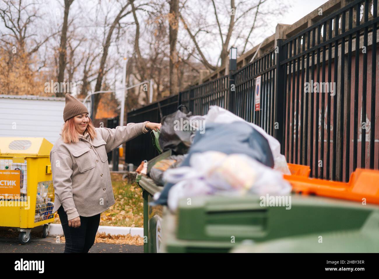 Trash hat hi-res stock photography and images - Alamy