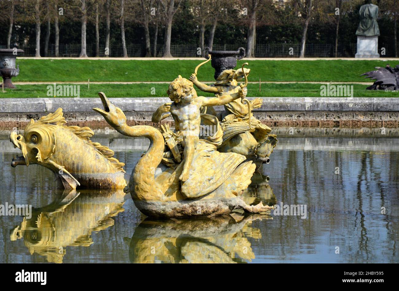 Dragon fountain in Versailles park, Paris Stock Photo - Alamy