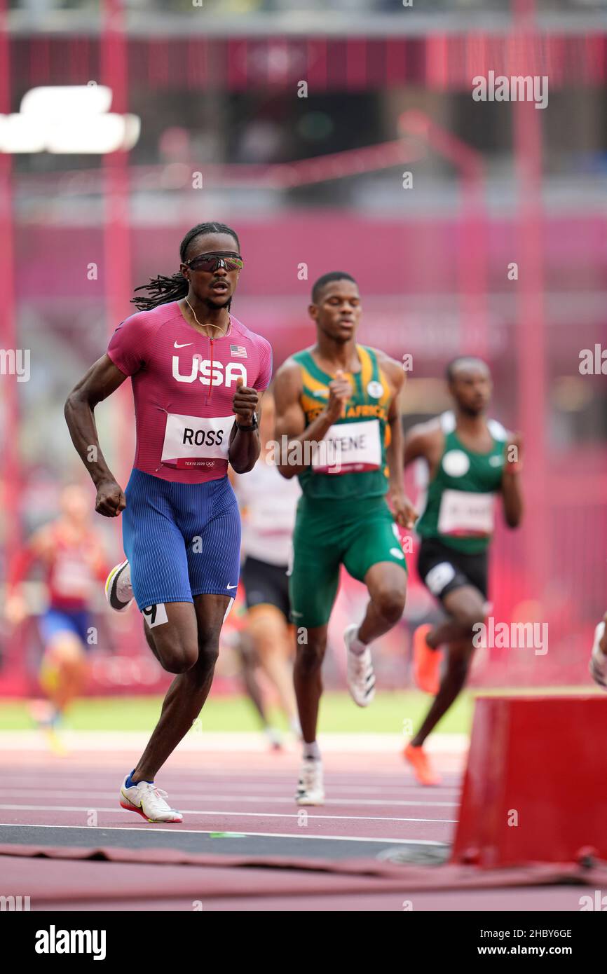Randolph Ross competing in the 400 meters of the 2020 Tokyo Olympics ...