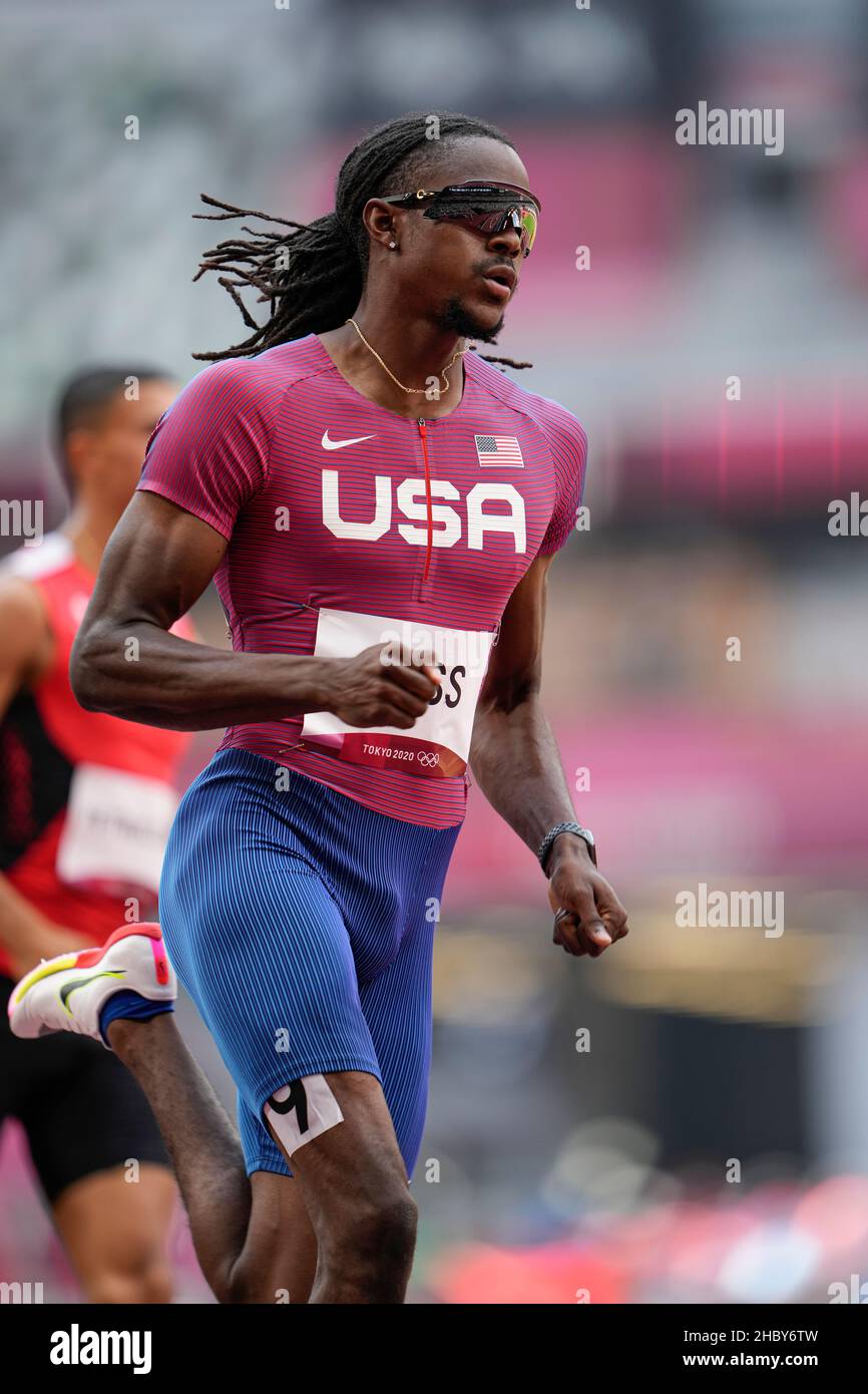Randolph Ross competing in the 400 meters of the 2020 Tokyo Olympics ...