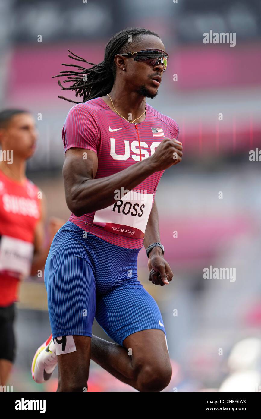 Randolph Ross competing in the 400 meters of the 2020 Tokyo Olympics ...