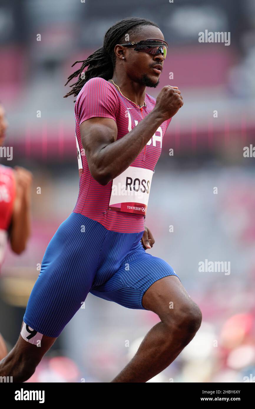 Randolph Ross competing in the 400 meters of the 2020 Tokyo Olympics ...