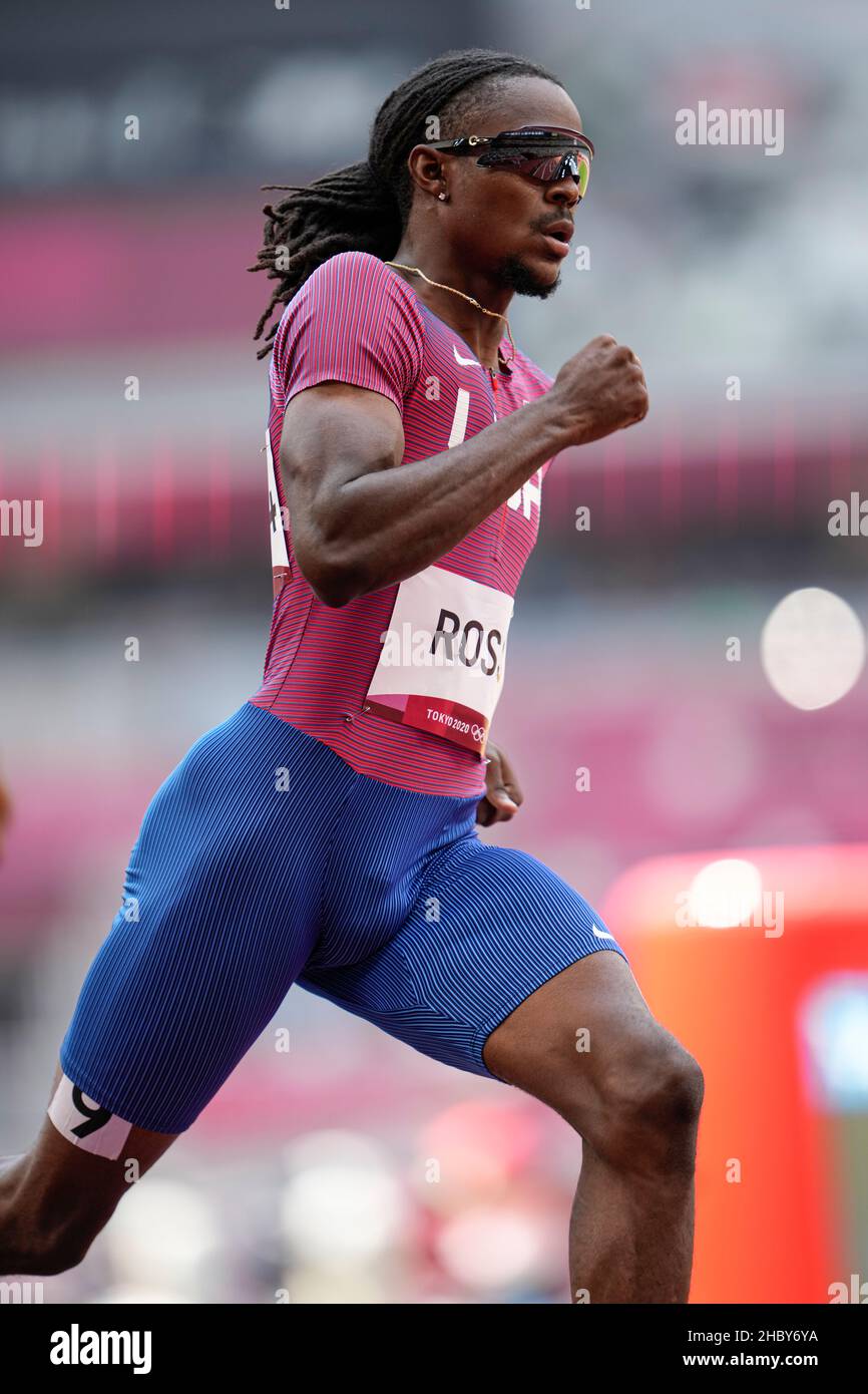 Randolph Ross competing in the 400 meters of the 2020 Tokyo Olympics ...