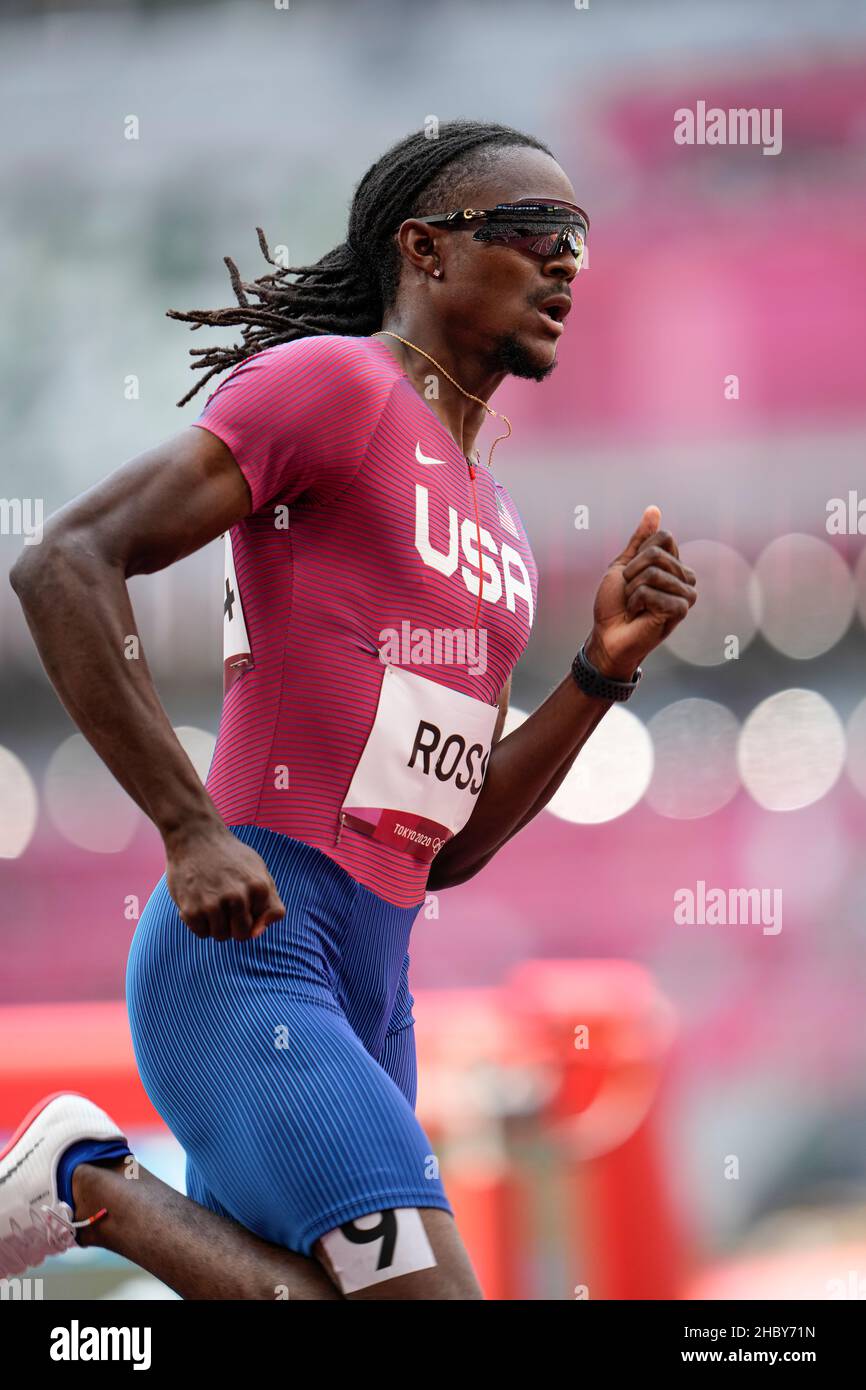 Randolph Ross competing in the 400 meters of the 2020 Tokyo Olympics ...