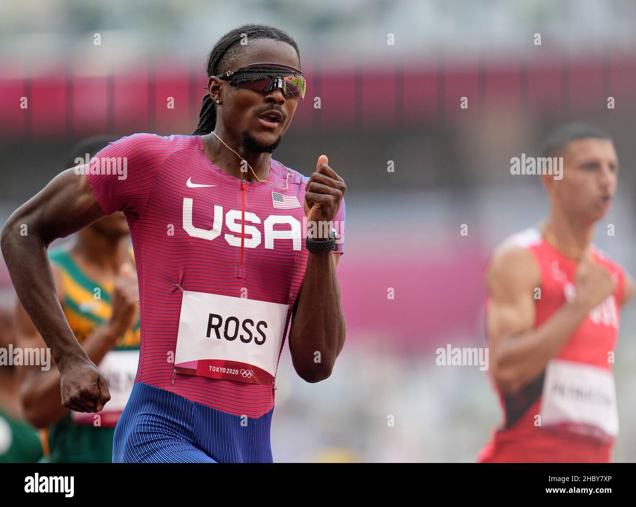 Randolph Ross competing in the 400 meters of the 2020 Tokyo Olympics ...