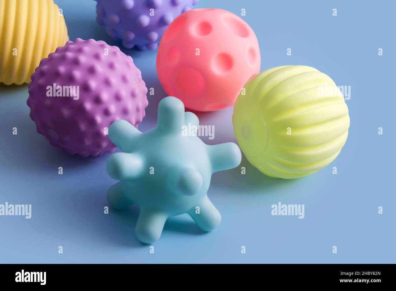 Sensory balls for kids, textured plastic multi ball set for babies and ...