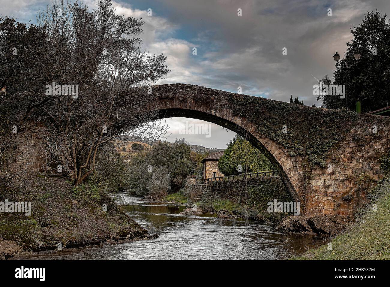 Major bridge of Lierganes over the river Miera Stock Photo - Alamy