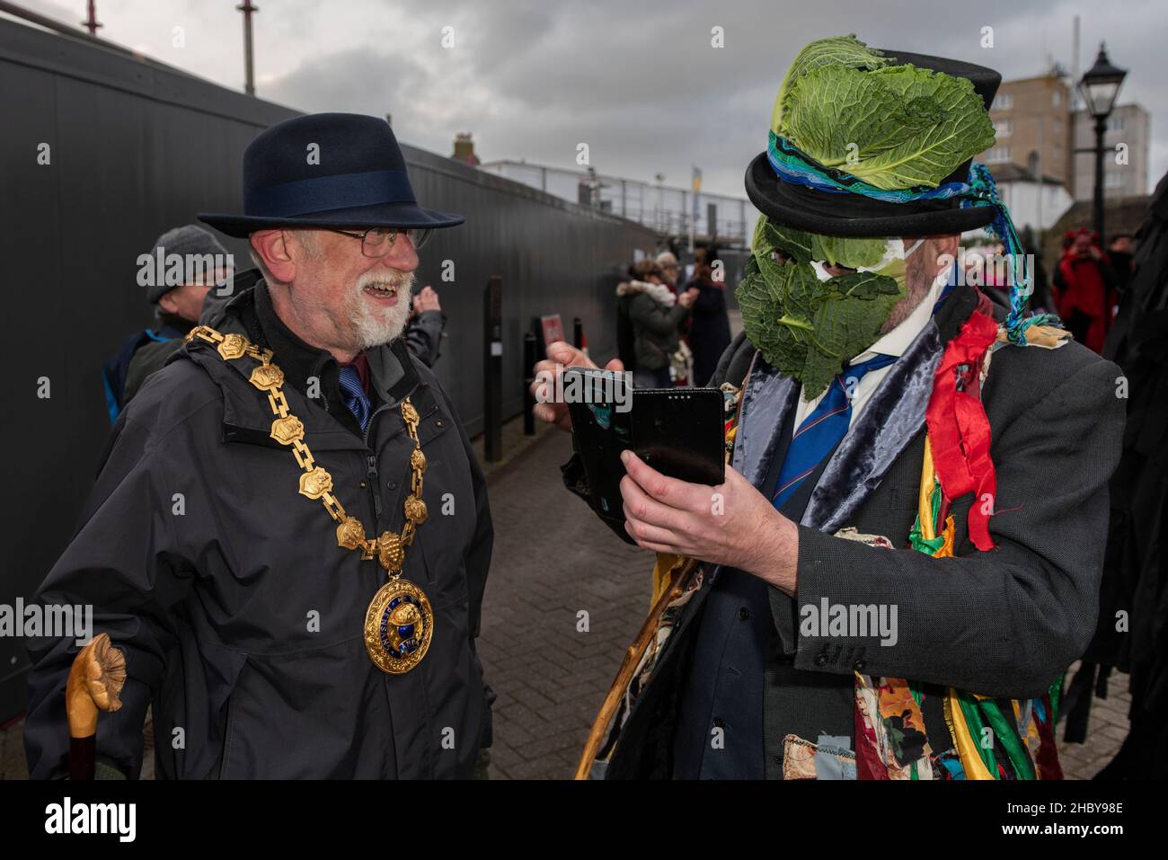 Town Mayor Councillor Jonathan How talking to Simon Reed at the Montol ...