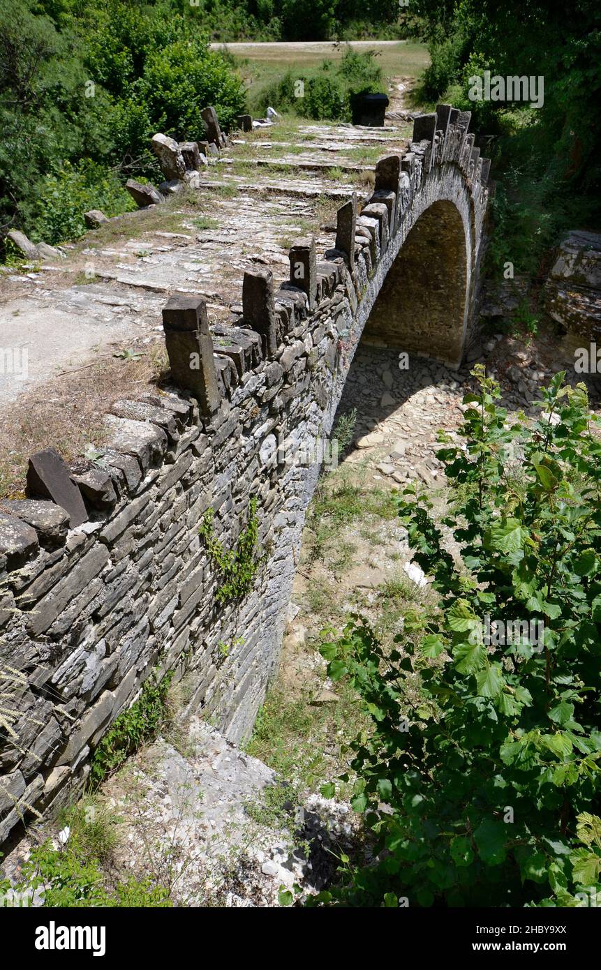 Greece, Epirus, historic stone bridge, Captain Arkoudas bridge aka ...