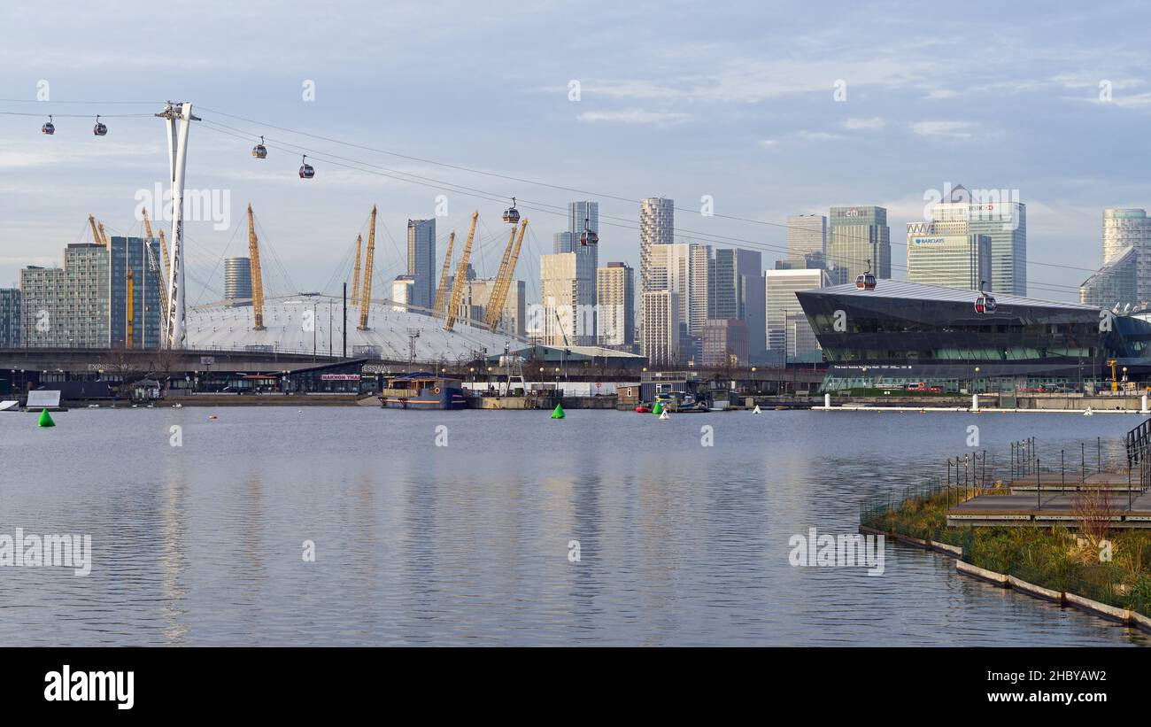 Emirate airline cable arena hi-res stock photography and images - Alamy