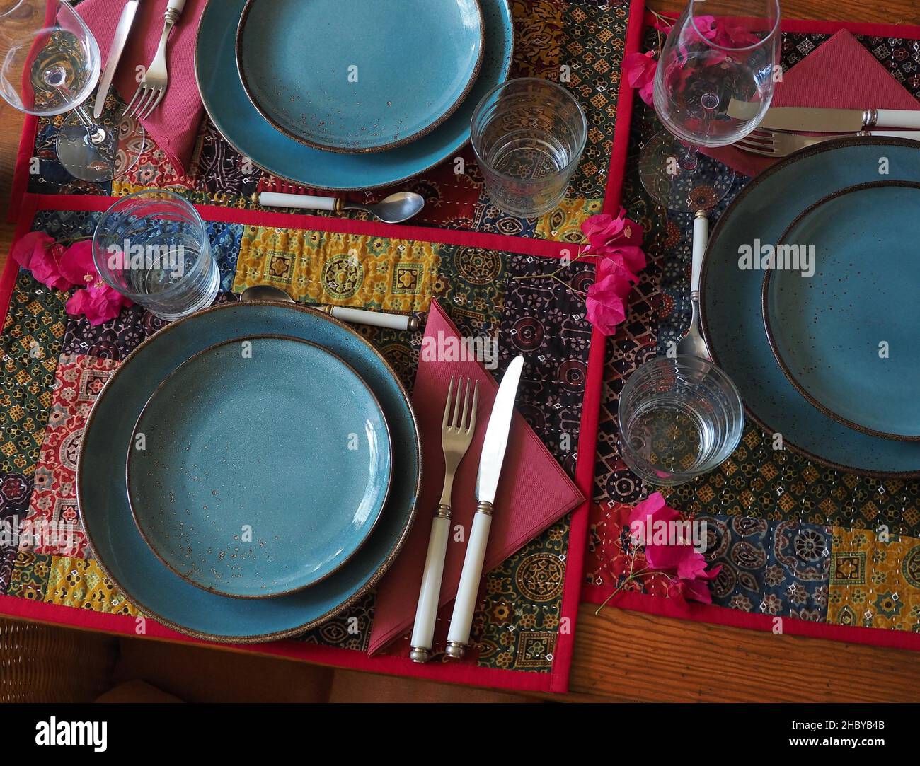 Indian plates hi-res stock photography and images - Alamy