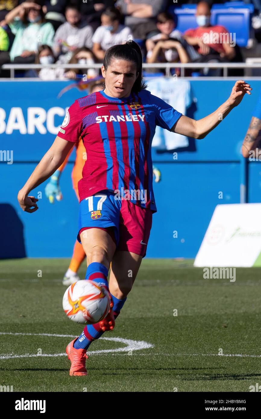 BARCELONA - DEC 4: Andrea Pereira in action during the Primera Division ...